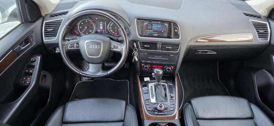 Grey Audi Q5 2009 in Siauliai, with an engine capacity of 2.97 L and mileage of 280 thousand km for 7650 €, photo 25 on AUTOMOTO.COM.LV