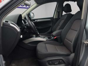 Pelēks Audi Q5 2009 Viļņa, ar dzinēja tilpumu 3.00 L un nobraukumu 314 tūkst. km par 6799 €, foto 15 vietnē AUTOMOTO.COM.LV