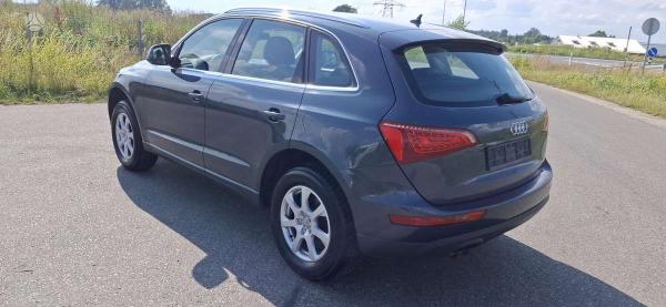 Pelēks Audi Q5 2009 Marijampole, ar dzinēja tilpumu 1.97 L un nobraukumu 360 tūkst. km par 7400 €, foto 4 vietnē AUTOMOTO.COM.LV