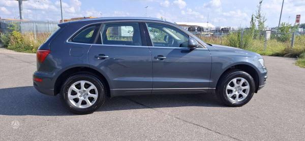 Pelēks Audi Q5 2009 Marijampole, ar dzinēja tilpumu 1.97 L un nobraukumu 360 tūkst. km par 7400 €, foto 6 vietnē AUTOMOTO.COM.LV
