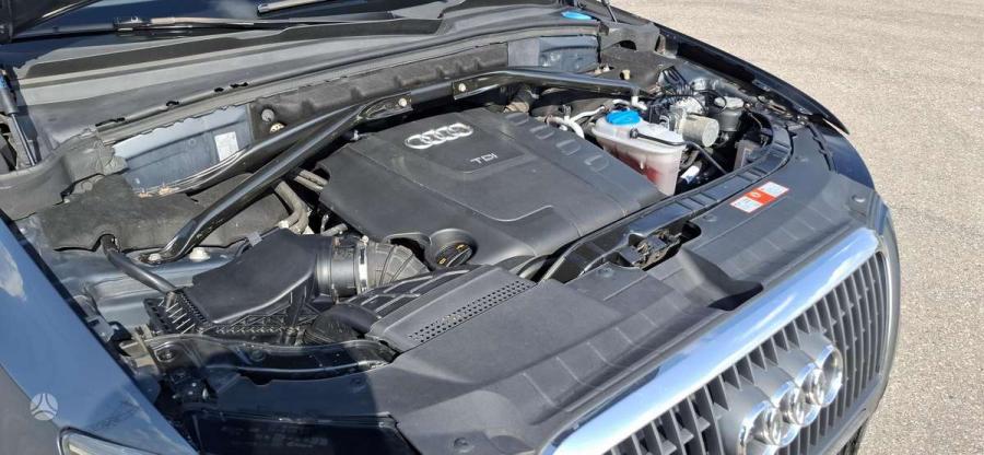 Grey Audi Q5 2009 in Marijampole, with an engine capacity of 1.97 L and mileage of 360 thousand km for 7400 €, photo 10 on AUTOMOTO.COM.LV