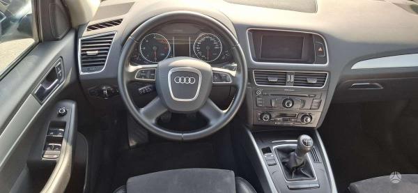 Pelēks Audi Q5 2009 Marijampole, ar dzinēja tilpumu 1.97 L un nobraukumu 360 tūkst. km par 7400 €, foto 10 vietnē AUTOMOTO.COM.LV