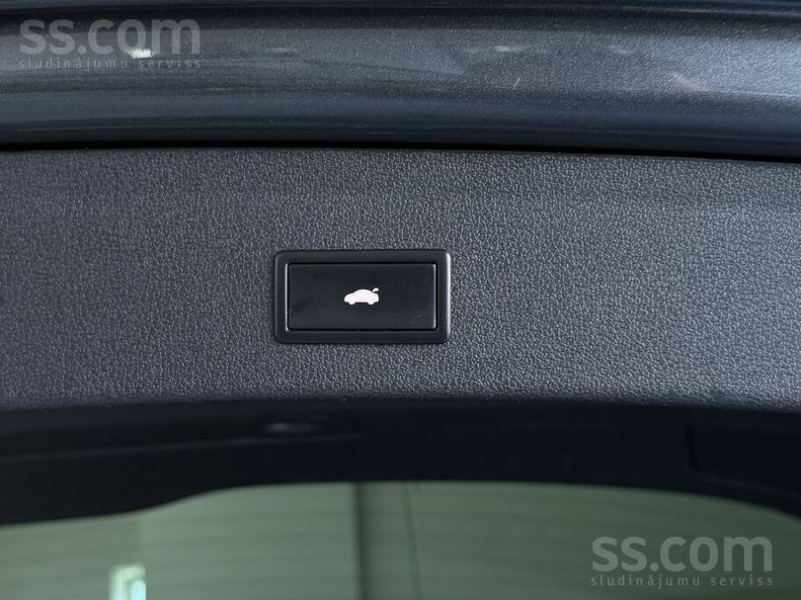 Grey Audi Q5 2009 in Tukums, with an engine capacity of 3.00 L and mileage of 312 thousand km for 9500 €, photo 15 on AUTOMOTO.COM.LV