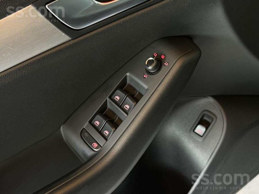 Grey Audi Q5 2009 in Tukums, with an engine capacity of 3.00 L and mileage of 312 thousand km for 9500 €, photo 18 on AUTOMOTO.COM.LV