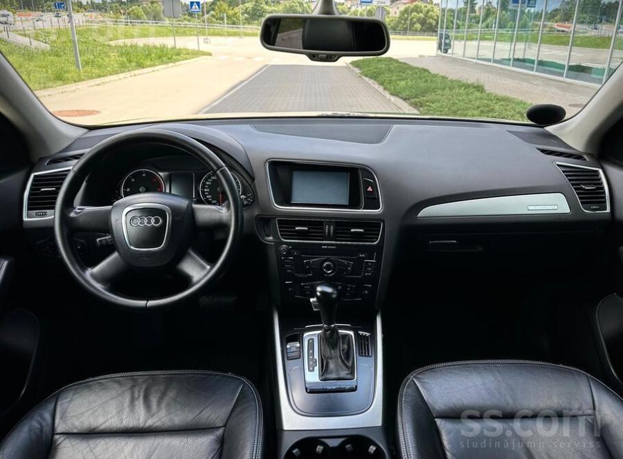 Pelēks Audi Q5 2009 Rēzekne, ar dzinēja tilpumu 3.00 L un nobraukumu 233 tūkst. km par 8990 €, foto 18 vietnē AUTOMOTO.COM.LV