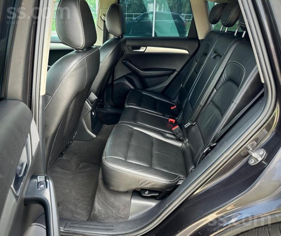Pelēks Audi Q5 2009 Rēzekne, ar dzinēja tilpumu 3.00 L un nobraukumu 233 tūkst. km par 8990 €, foto 24 vietnē AUTOMOTO.COM.LV