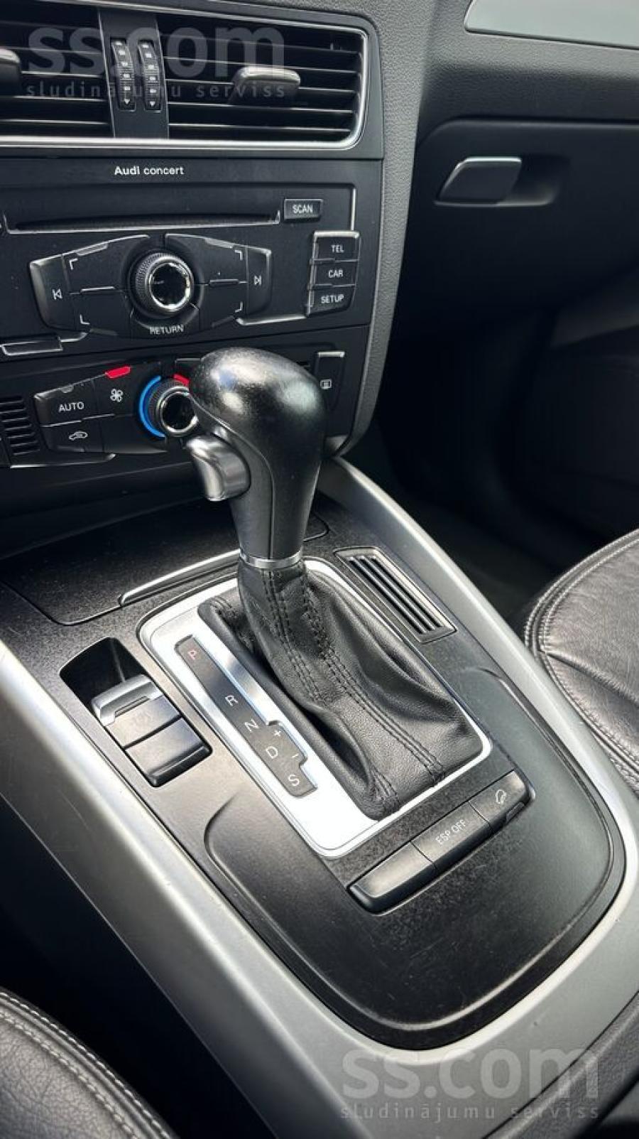 Pelēks Audi Q5 2009 Rēzekne, ar dzinēja tilpumu 3.00 L un nobraukumu 233 tūkst. km par 8990 €, foto 38 vietnē AUTOMOTO.COM.LV