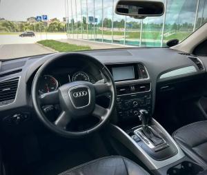 Grey Audi Q5 2009 in Rezekne, with an engine capacity of 3.00 L and mileage of 233 thousand km for 8990 €, photo 11 on AUTOMOTO.COM.LV