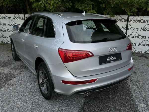 Pelēks Audi Q5 2009 Viļņa, ar dzinēja tilpumu 2.97 L un nobraukumu 395 tūkst. km par 6200 €, foto 8 vietnē AUTOMOTO.COM.LV