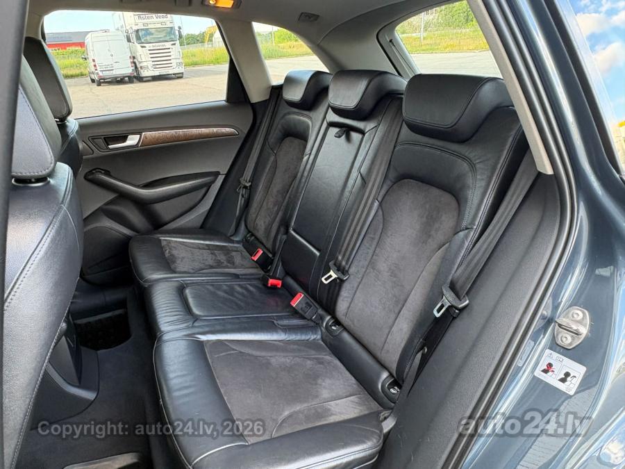 Pelēks Audi Q5 2009 Tallina, ar dzinēja tilpumu 3.00 L un nobraukumu 367 tūkst. km par 8800 €, foto 13 vietnē AUTOMOTO.COM.LV