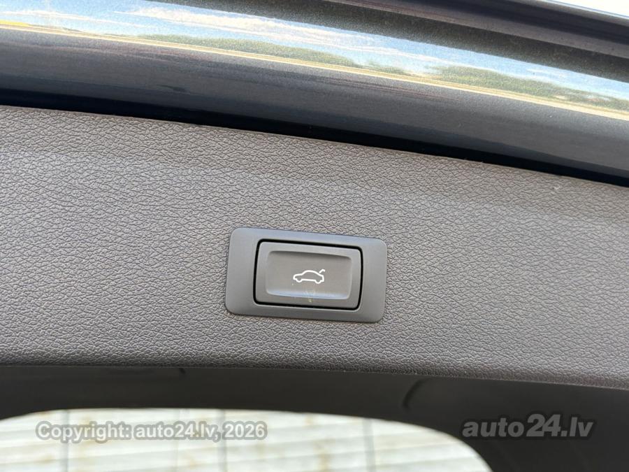 Pelēks Audi Q5 2009 Tallina, ar dzinēja tilpumu 3.00 L un nobraukumu 367 tūkst. km par 8800 €, foto 21 vietnē AUTOMOTO.COM.LV