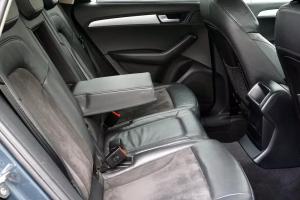 Grey Audi Q5 2009 in Riga, with an engine capacity of 3.00 L and mileage of 278 thousand km for 7600 €, photo 16 on AUTOMOTO.COM.LV