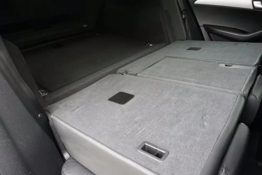 Grey Audi Q5 2009 in Riga, with an engine capacity of 3.00 L and mileage of 278 thousand km for 7600 €, photo 28 on AUTOMOTO.COM.LV
