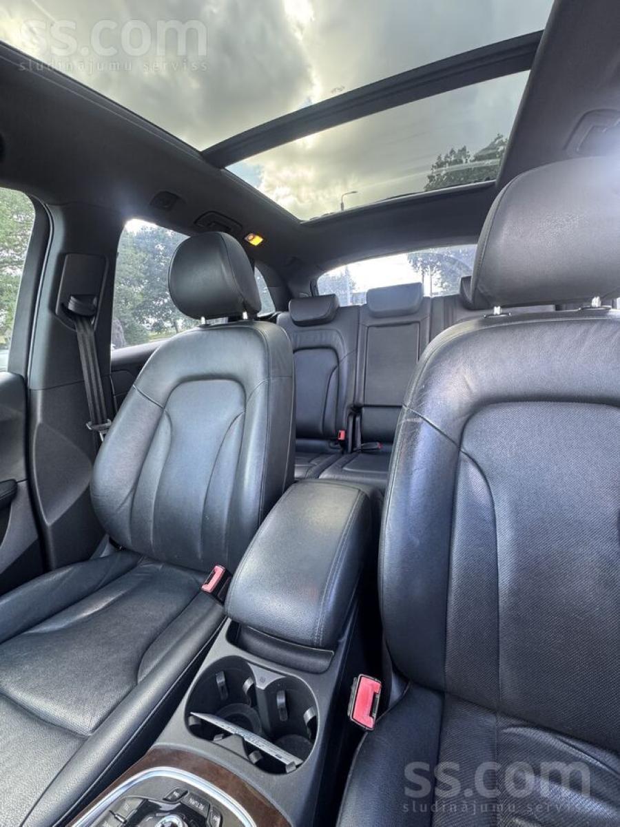 Grey Audi Q5 2009 in Riga, with an engine capacity of 3.00 L and mileage of 340 thousand km for 7390 €, photo 12 on AUTOMOTO.COM.LV