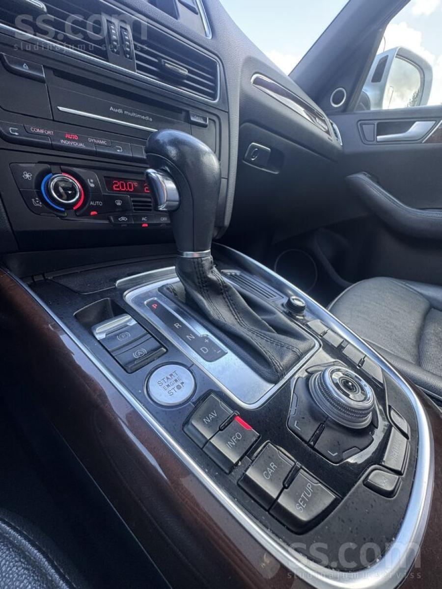 Grey Audi Q5 2009 in Riga, with an engine capacity of 3.00 L and mileage of 340 thousand km for 7390 €, photo 17 on AUTOMOTO.COM.LV