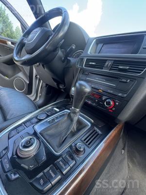 Grey Audi Q5 2009 in Riga, with an engine capacity of 3.00 L and mileage of 340 thousand km for 7390 €, photo 18 on AUTOMOTO.COM.LV
