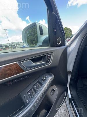 Grey Audi Q5 2009 in Riga, with an engine capacity of 3.00 L and mileage of 340 thousand km for 7390 €, photo 24 on AUTOMOTO.COM.LV
