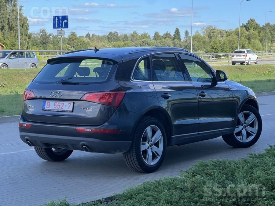 Grey Audi Q5 2009 in Rezekne, with an engine capacity of 3.00 L and mileage of 272 thousand km for 9450 €, photo 8 on AUTOMOTO.COM.LV