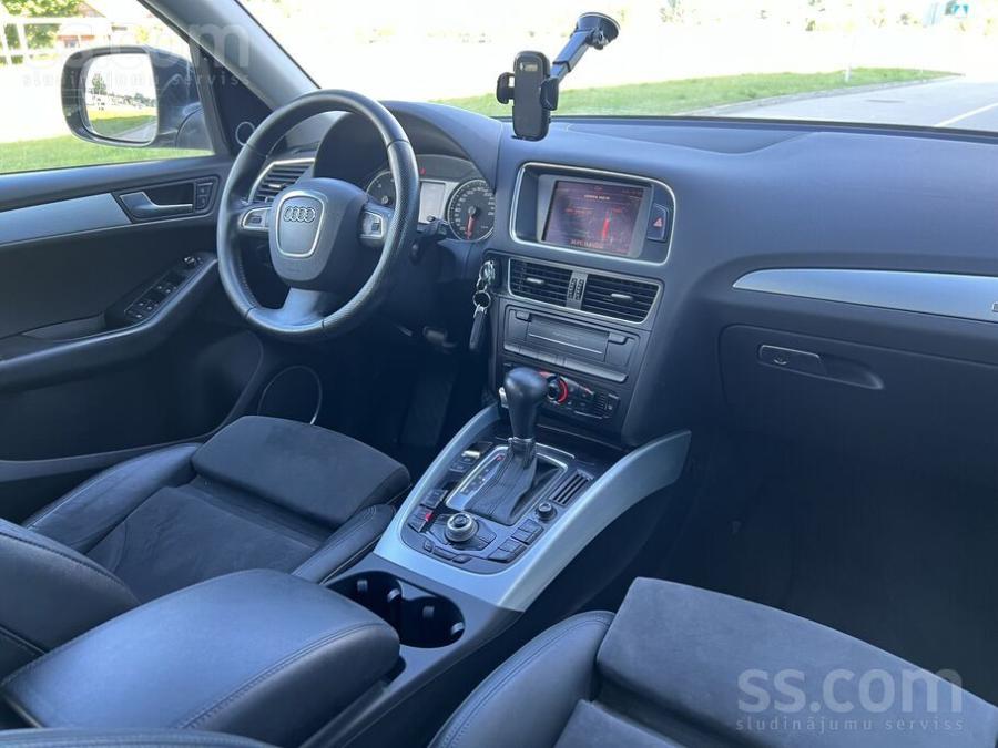 Grey Audi Q5 2009 in Rezekne, with an engine capacity of 3.00 L and mileage of 272 thousand km for 9450 €, photo 10 on AUTOMOTO.COM.LV