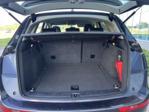 Grey Audi Q5 2009 in Rezekne, with an engine capacity of 3.00 L and mileage of 272 thousand km for 9450 €, photo 16 on AUTOMOTO.COM.LV