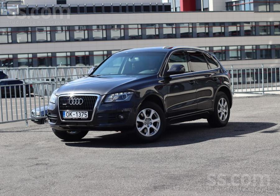 Pelēks Audi Q5 2009 Rīga, ar dzinēja tilpumu 3.00 L un nobraukumu 298 tūkst. km par 5580 €, foto 4 vietnē AUTOMOTO.COM.LV