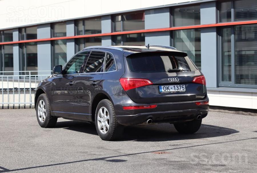 Pelēks Audi Q5 2009 Rīga, ar dzinēja tilpumu 3.00 L un nobraukumu 298 tūkst. km par 5580 €, foto 5 vietnē AUTOMOTO.COM.LV