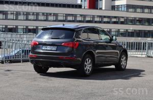 Pelēks Audi Q5 2009 Rīga, ar dzinēja tilpumu 3.00 L un nobraukumu 298 tūkst. km par 5580 €, foto 7 vietnē AUTOMOTO.COM.LV