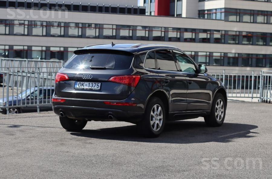 Pelēks Audi Q5 2009 Rīga, ar dzinēja tilpumu 3.00 L un nobraukumu 298 tūkst. km par 5580 €, foto 7 vietnē AUTOMOTO.COM.LV