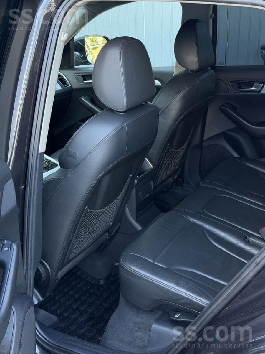 Pelēks Audi Q5 2009 Rīga, ar dzinēja tilpumu 3.00 L un nobraukumu 298 tūkst. km par 5580 €, foto 10 vietnē AUTOMOTO.COM.LV