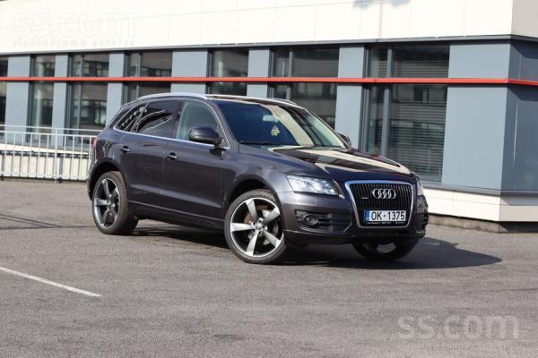 Pelēks Audi Q5 2009 Rīga, ar dzinēja tilpumu 3.00 L un nobraukumu 298 tūkst. km par 5980 €, foto 1 vietnē AUTOMOTO.COM.LV