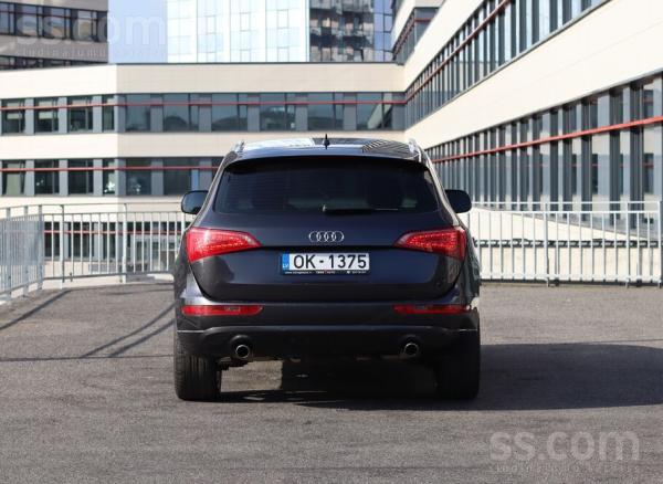 Pelēks Audi Q5 2009 Rīga, ar dzinēja tilpumu 3.00 L un nobraukumu 298 tūkst. km par 5980 €, foto 6 vietnē AUTOMOTO.COM.LV