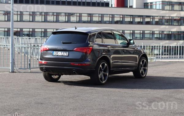 Pelēks Audi Q5 2009 Rīga, ar dzinēja tilpumu 3.00 L un nobraukumu 298 tūkst. km par 5980 €, foto 7 vietnē AUTOMOTO.COM.LV