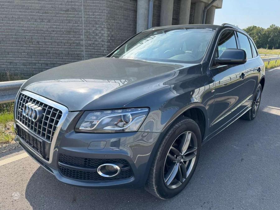 Pelēks Audi Q5 2009 Marijampole, ar dzinēja tilpumu 1.98 L un nobraukumu 161 tūkst. km par 7490 €, foto 1 vietnē AUTOMOTO.COM.LV