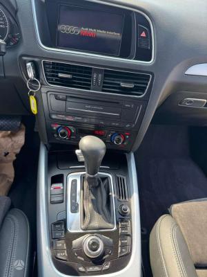 Pelēks Audi Q5 2009 Marijampole, ar dzinēja tilpumu 1.98 L un nobraukumu 161 tūkst. km par 7490 €, foto 9 vietnē AUTOMOTO.COM.LV