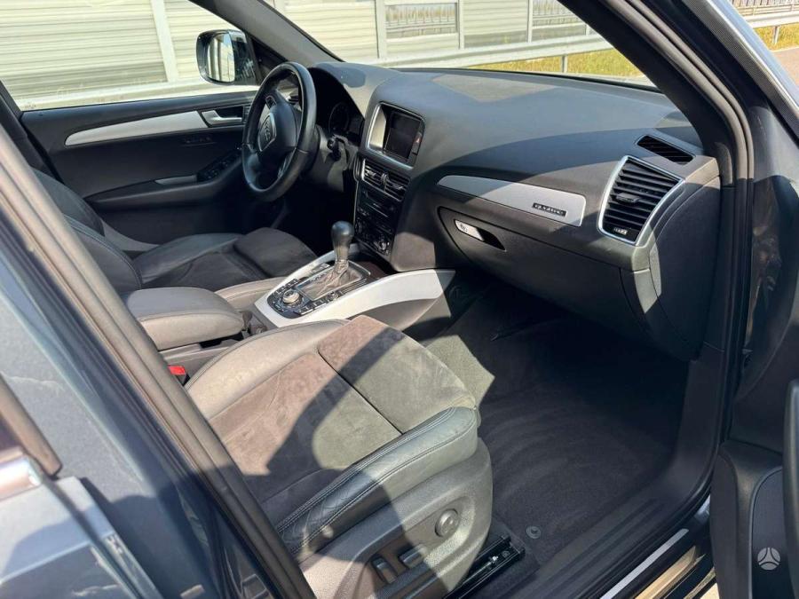 Pelēks Audi Q5 2009 Marijampole, ar dzinēja tilpumu 1.98 L un nobraukumu 161 tūkst. km par 7490 €, foto 11 vietnē AUTOMOTO.COM.LV