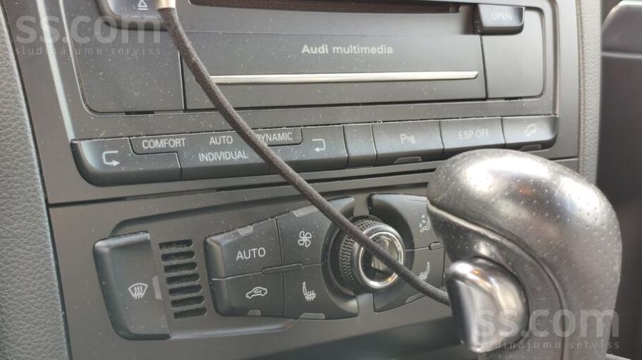 Grey Audi Q5 2009 in Jurmala, with an engine capacity of 3.00 L and mileage of 291 thousand km for 8990 €, photo 21 on AUTOMOTO.COM.LV