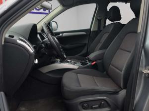 Pelēks Audi Q5 2009 Viļņa, ar dzinēja tilpumu 3.00 L un nobraukumu 314 tūkst. km par 5999 €, foto 15 vietnē AUTOMOTO.COM.LV