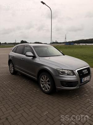 Pelēks Audi Q5 2009 Talsi, ar dzinēja tilpumu 3.00 L un nobraukumu 390 tūkst. km par 5800 €, foto  vietnē AUTOMOTO.COM.LV