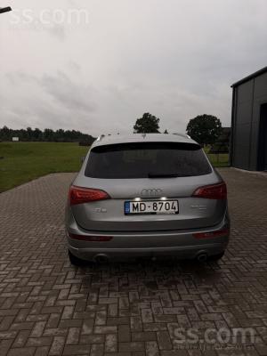 Grey Audi Q5 2009 in Talsi, with an engine capacity of 3.00 L and mileage of 391 thousand km for 5800 €, photo 4 on AUTOMOTO.COM.LV