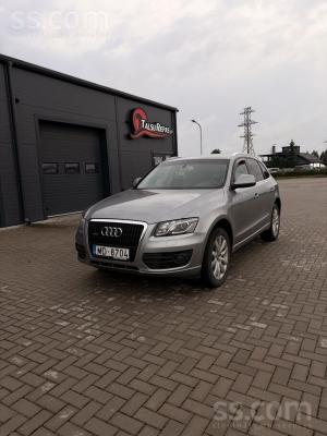 Grey Audi Q5 2009 in Talsi, with an engine capacity of 3.00 L and mileage of 391 thousand km for 5800 €, photo 8 on AUTOMOTO.COM.LV