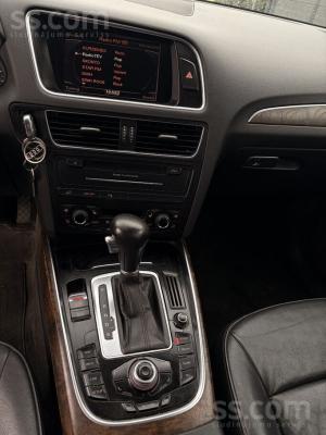 Grey Audi Q5 2009 in Talsi, with an engine capacity of 3.00 L and mileage of 391 thousand km for 5800 €, photo 14 on AUTOMOTO.COM.LV