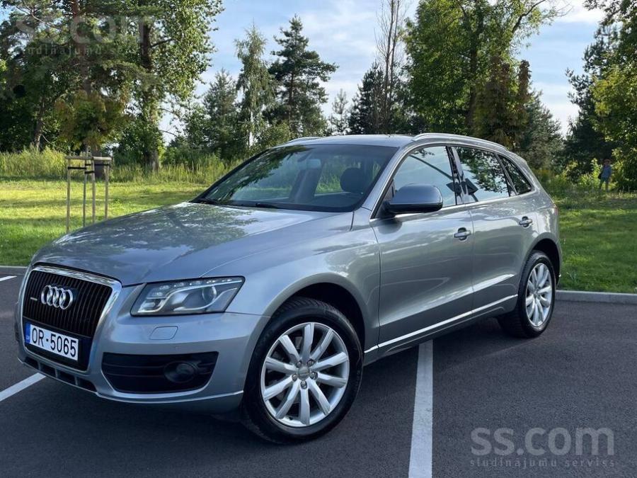 Grey Audi Q5 2009 in Riga, with an engine capacity of 3.00 L and mileage of 290 thousand km for 8590 €, photo 3 on AUTOMOTO.COM.LV