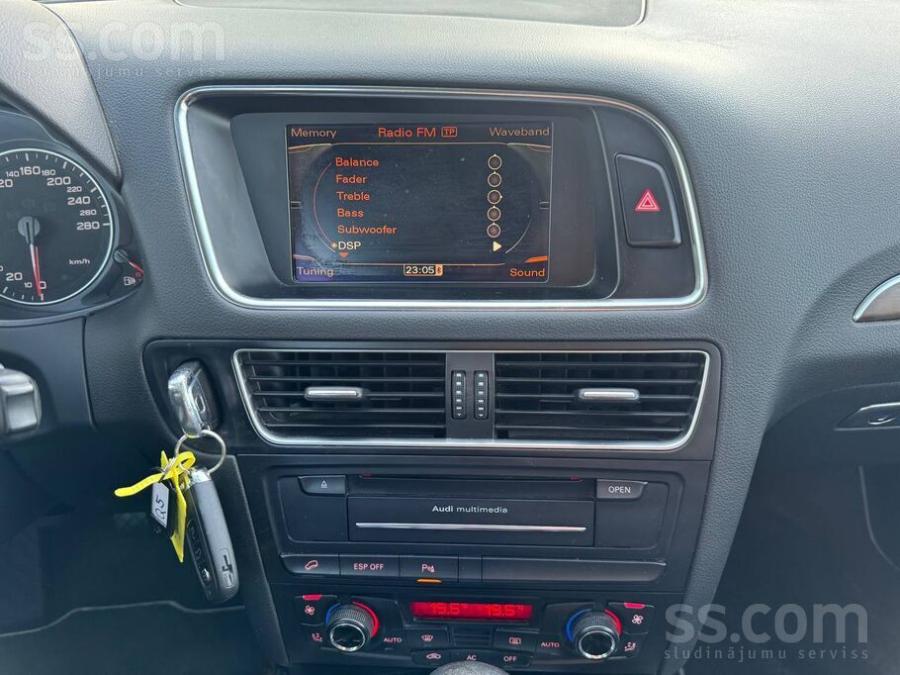Grey Audi Q5 2009 in Riga, with an engine capacity of 3.00 L and mileage of 290 thousand km for 8590 €, photo 15 on AUTOMOTO.COM.LV
