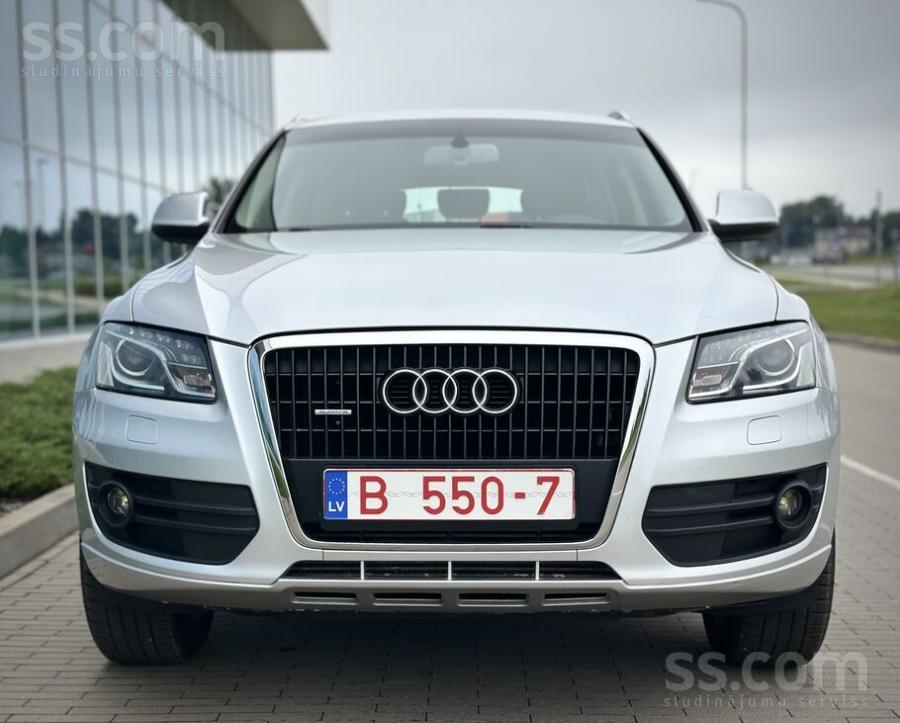 Pelēks Audi Q5 2009 Rēzekne, ar dzinēja tilpumu 3.00 L un nobraukumu 264 tūkst. km par 8990 €, foto 1 vietnē AUTOMOTO.COM.LV