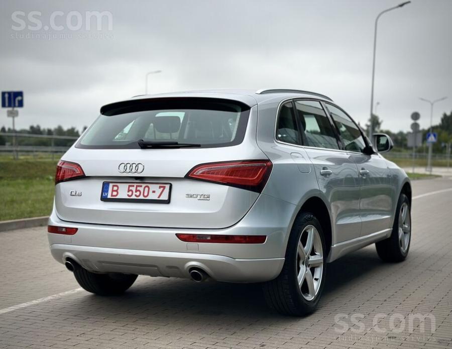 Pelēks Audi Q5 2009 Rēzekne, ar dzinēja tilpumu 3.00 L un nobraukumu 264 tūkst. km par 8990 €, foto 6 vietnē AUTOMOTO.COM.LV