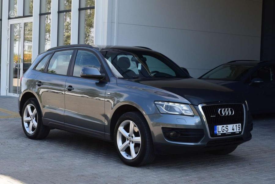 Grey Audi Q5 2009 in Vilnius, with an engine capacity of 2.97 L and mileage of 304 thousand km for 8350 €, photo 6 on AUTOMOTO.COM.LV
