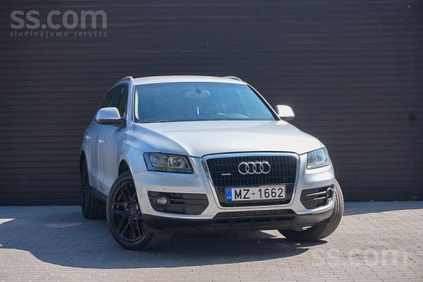 Grey Audi Q5 2009 in Riga, with an engine capacity of 3.00 L and mileage of 273 thousand km for 8990 €, photo 2 on AUTOMOTO.COM.LV