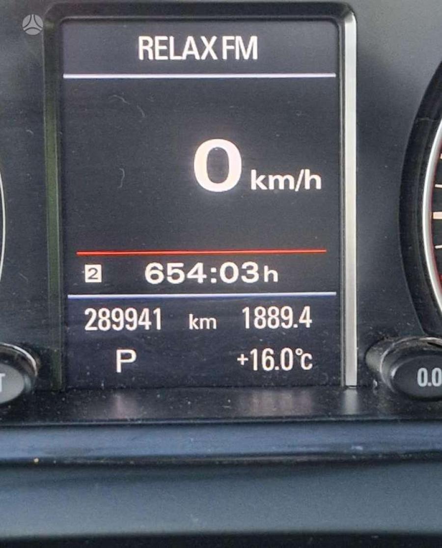 Grey Audi Q5 2009 in Silute, with an engine capacity of 2.97 L and mileage of 290 thousand km for 8800 €, photo 8 on AUTOMOTO.COM.LV