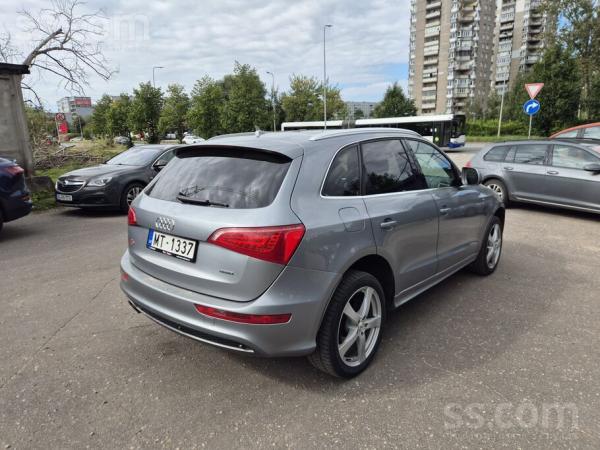 Pelēks Audi Q5 2009 Rīga, ar dzinēja tilpumu 2.00 L un nobraukumu 358 tūkst. km par 7790 €, foto 7 vietnē AUTOMOTO.COM.LV