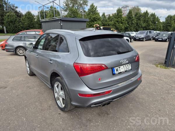 Pelēks Audi Q5 2009 Rīga, ar dzinēja tilpumu 2.00 L un nobraukumu 358 tūkst. km par 7790 €, foto 9 vietnē AUTOMOTO.COM.LV